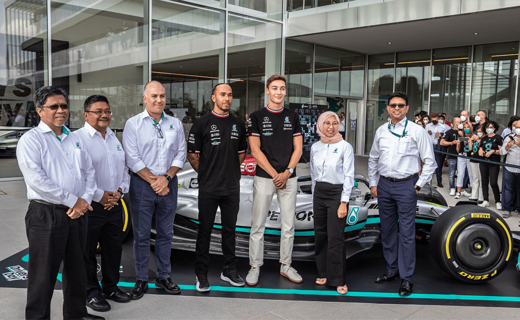 AMG PETRONAS F1 TEAM - AWE Sport